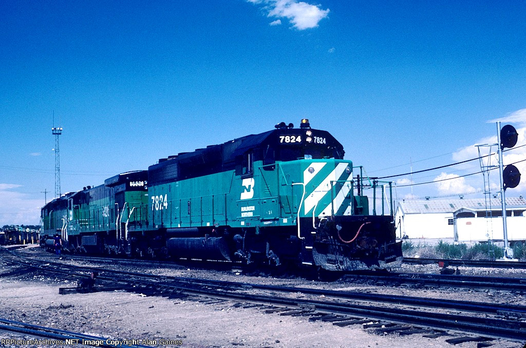 BN SD40-2 7824